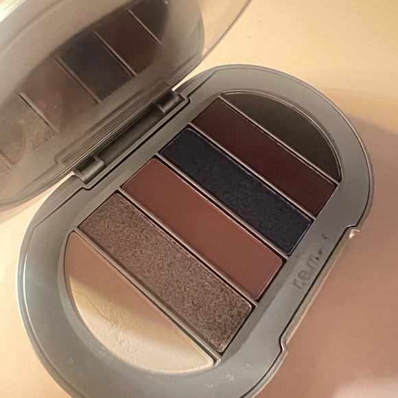 Rem beauty | Makeup | New Rem Beauty Eyeshadow Palette Midnight Snack ...